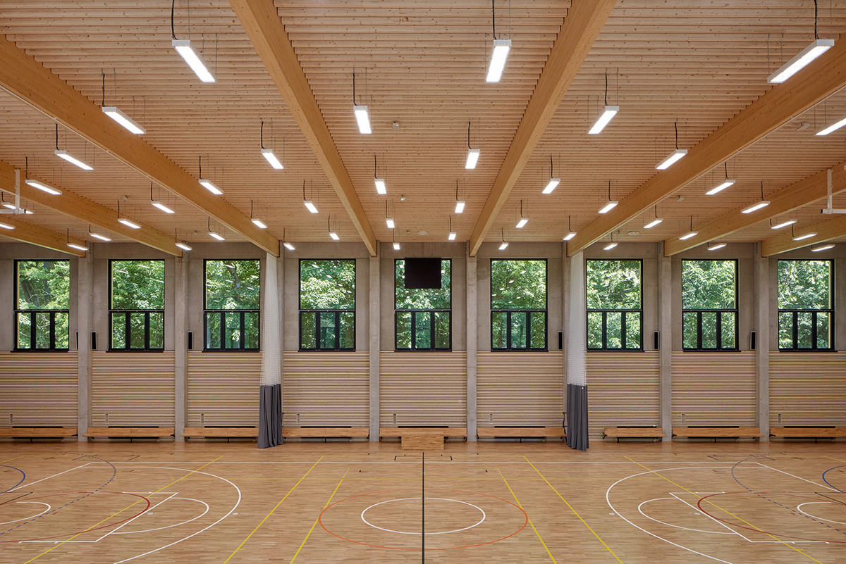 Sports Hall in Borky by ov-a - 谷德设计网