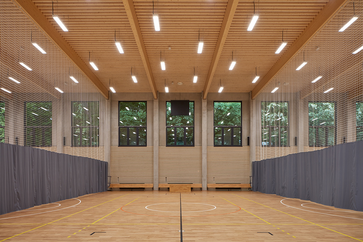 Sports Hall in Borky by ov-a - 谷德设计网
