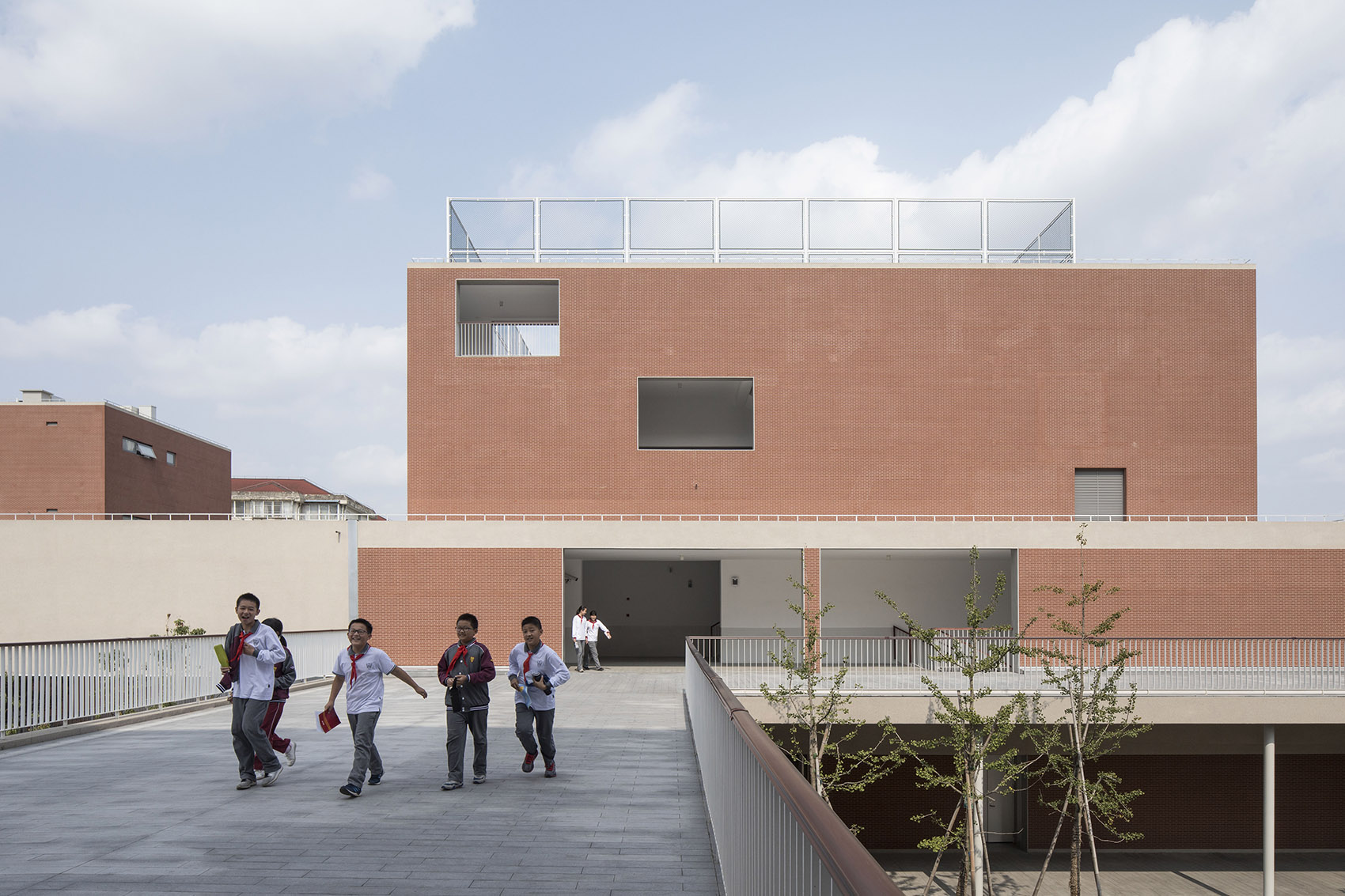 The Huafa Road South Campus of Shanghai XuHui High School, China by ...