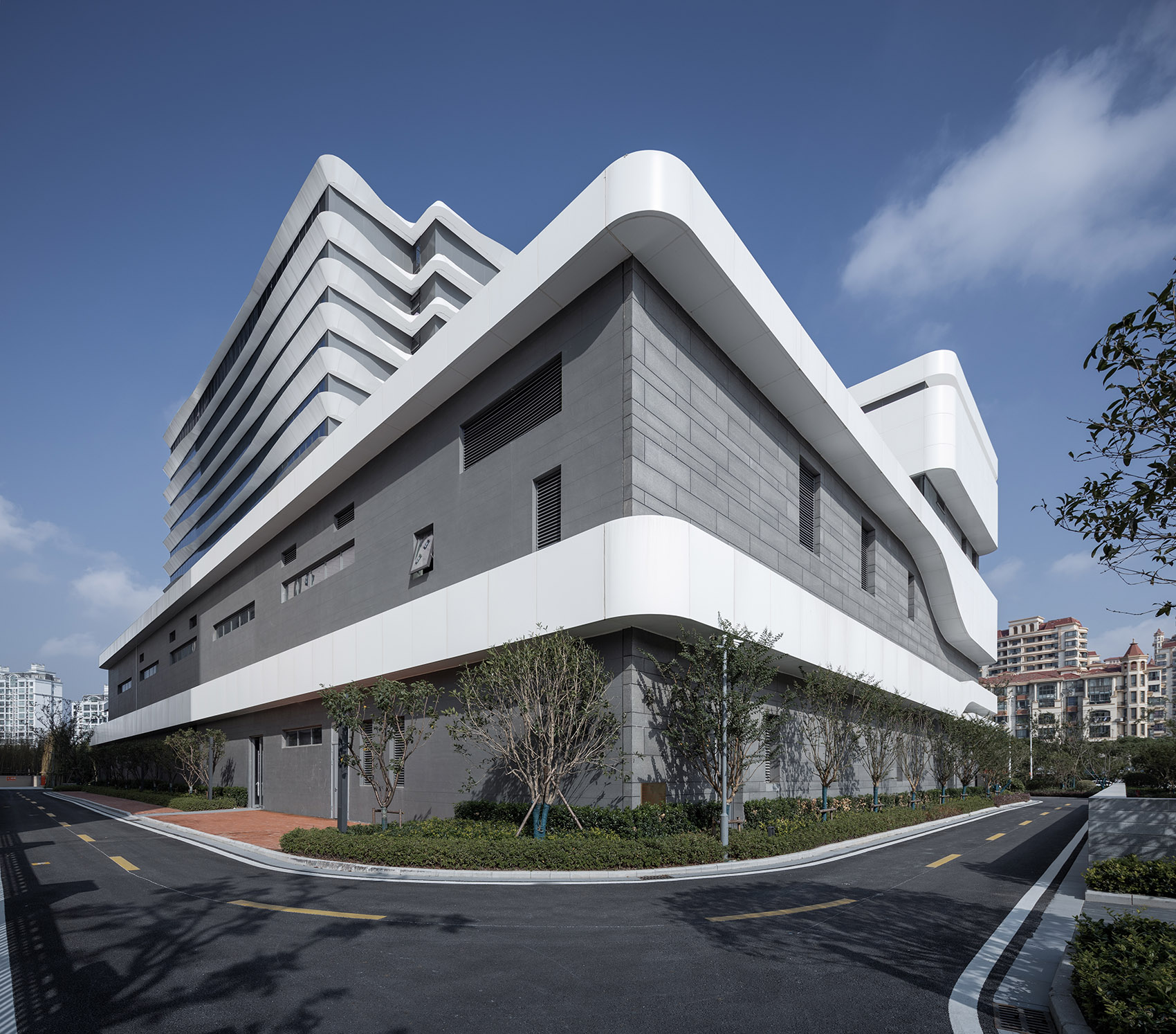 Days Inn Haimen, China by RUF Architects - 谷德设计网