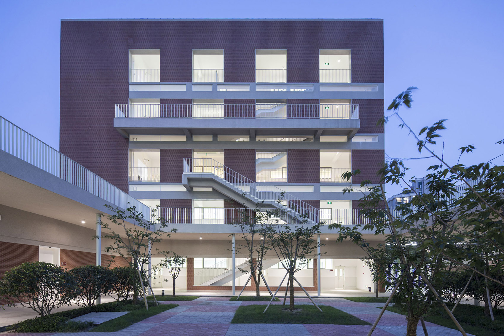 The Huafa Road South Campus of Shanghai XuHui High School, China by ...