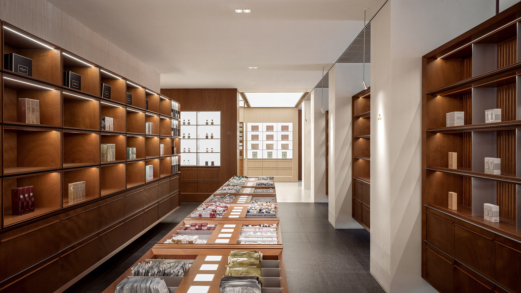 Steps flagship store, China by Say Architects - 谷德设计网