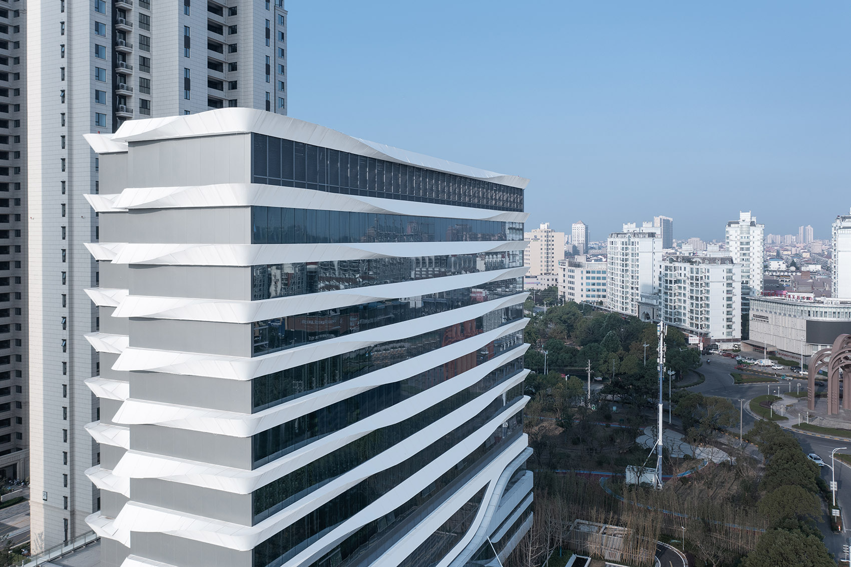 Days Inn Haimen, China by RUF Architects - 谷德设计网