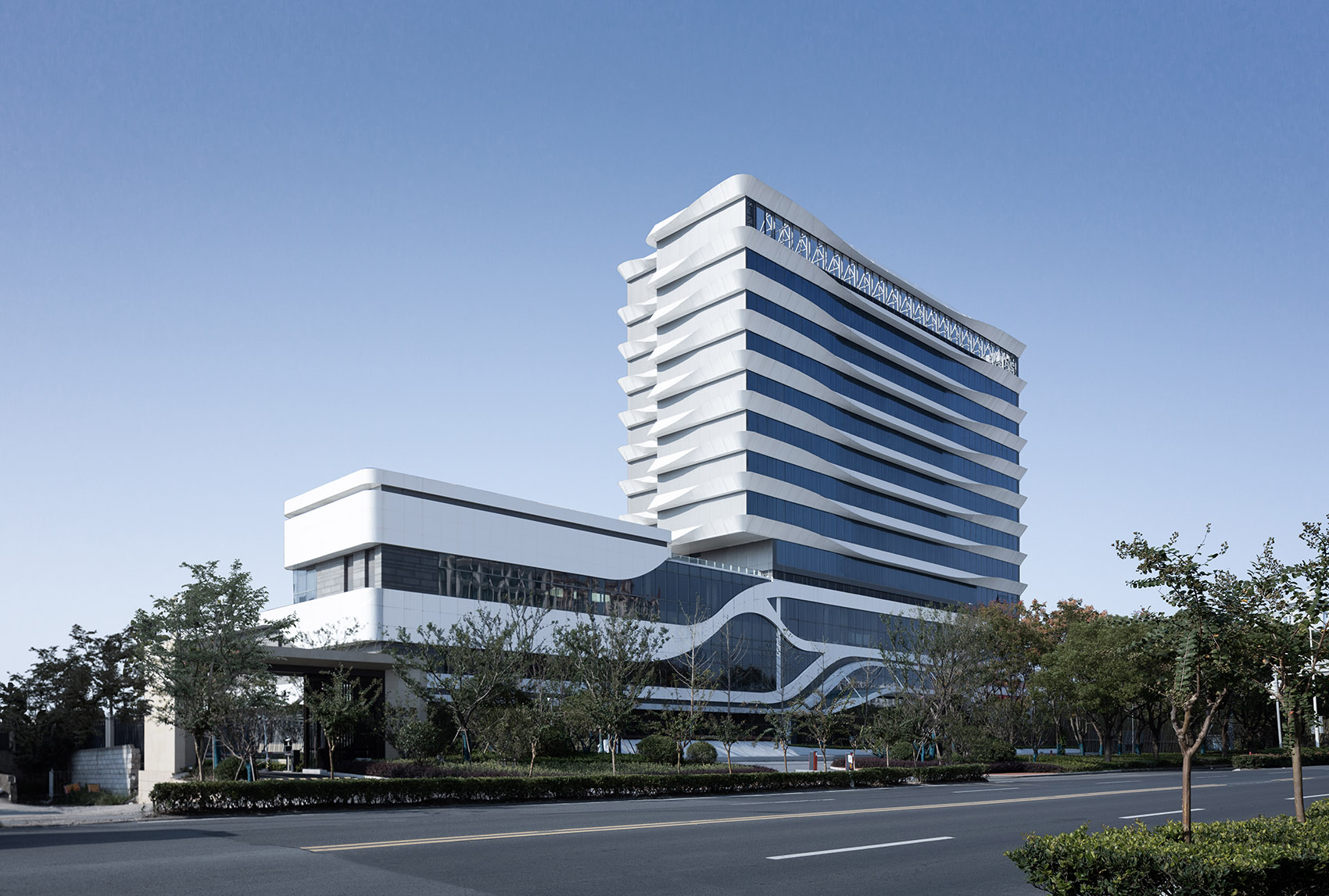 Days Inn Haimen, China by RUF Architects - 谷德设计网