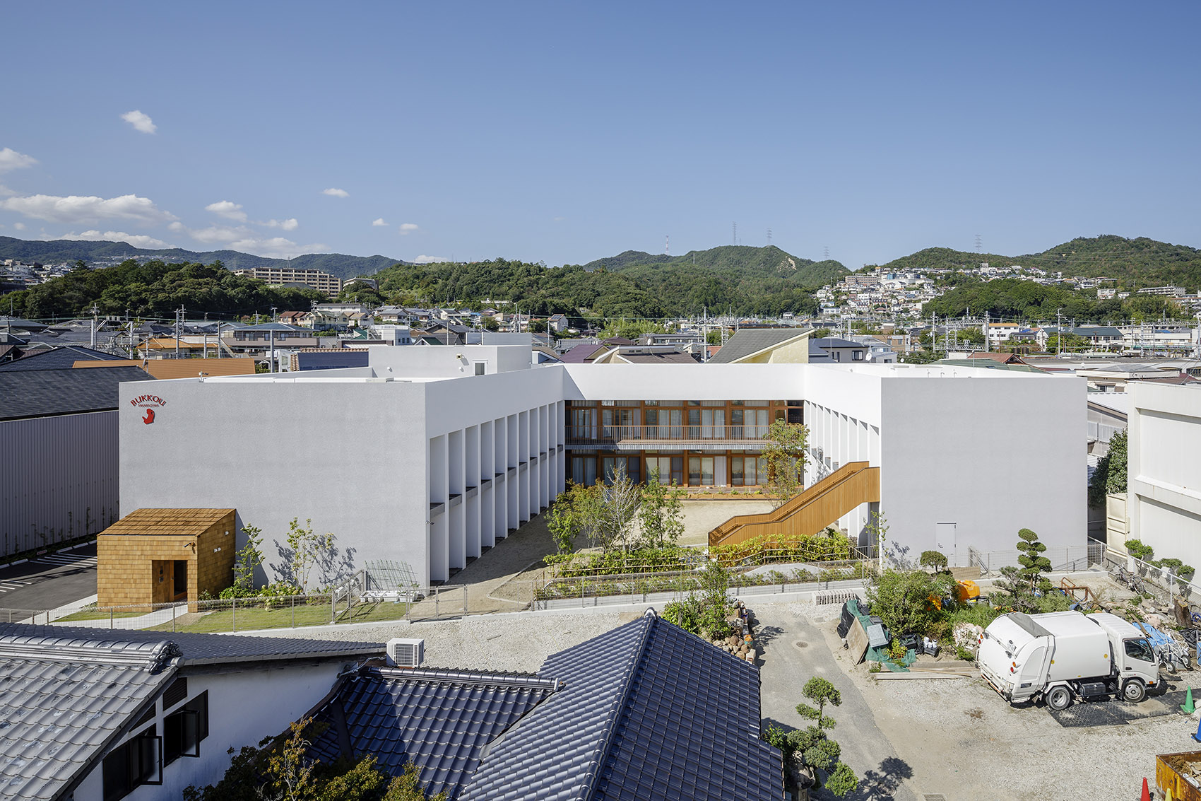AKARAZUKA BUKKOU NURSERY SCHOOL by + NEW OFFICE - 谷德设计网