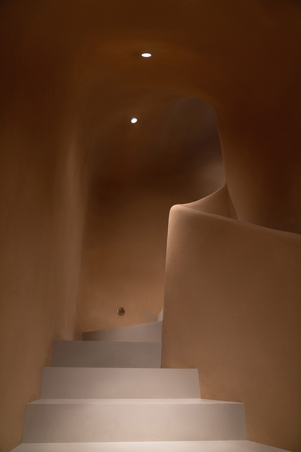 16HOURS Restaurant & bar, China by ARSOO Design - 谷德设计网