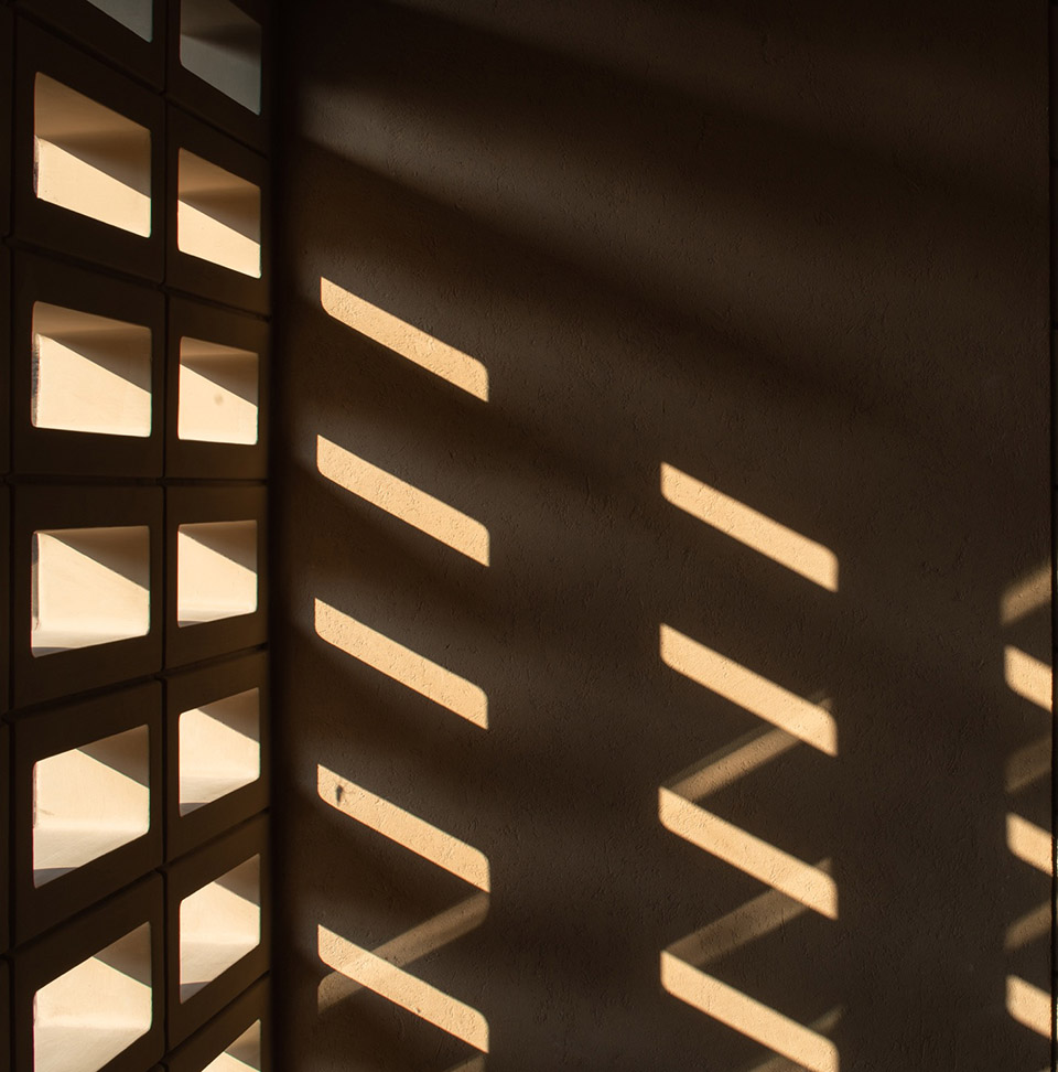 FLOWING LIGHT & SHADOW by Fuzhou Lingzhu Design Decoration Co., Ltd ...