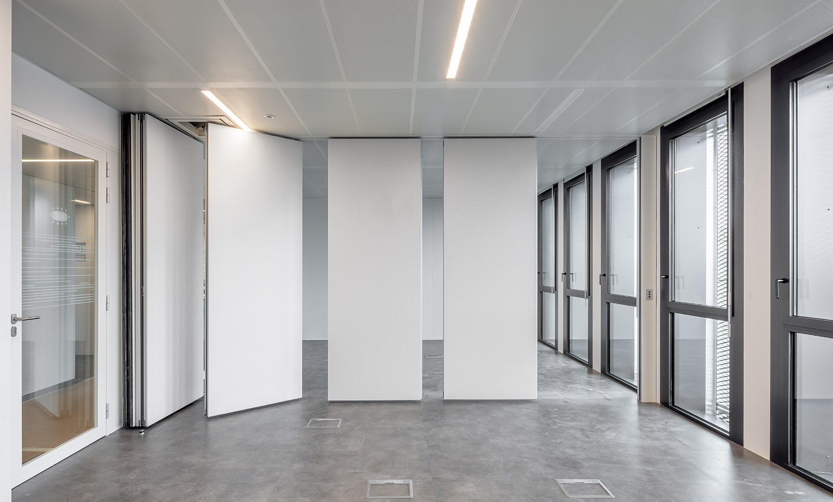 SNCF Rail Operating Center in Pantin by SCAPE - 谷德设计网