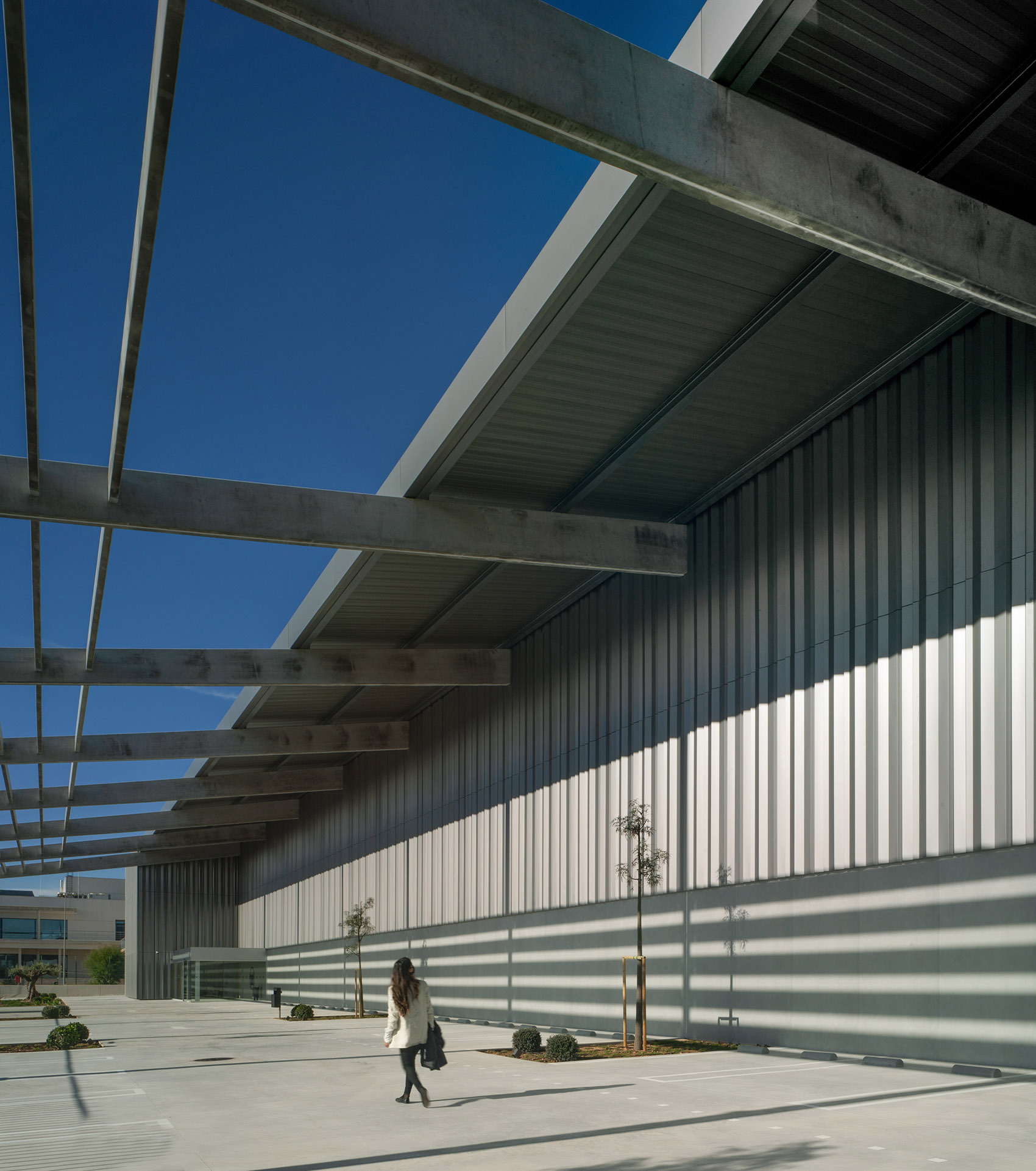 Private Terminal at Manises Airport by ERRE arquitectura - 谷德设计网