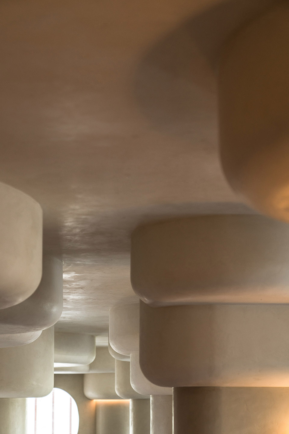 16HOURS Restaurant & bar, China by ARSOO Design - 谷德设计网