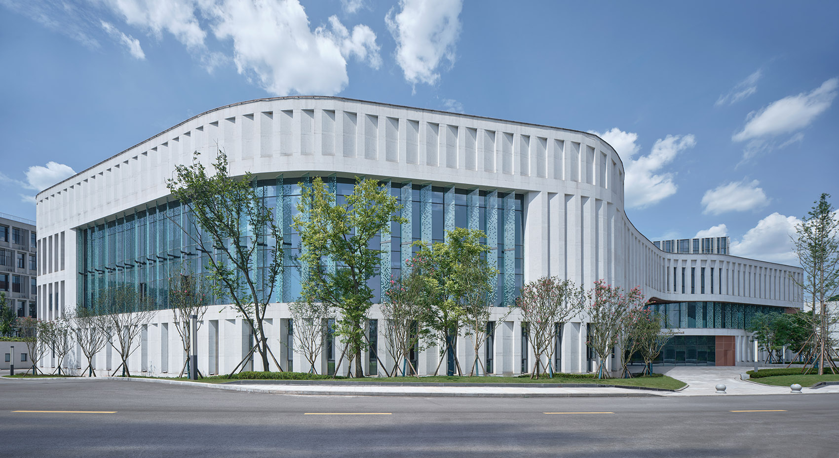 Chengdu Institute of Sichuan Internatioanl Studies University (Yibin ...