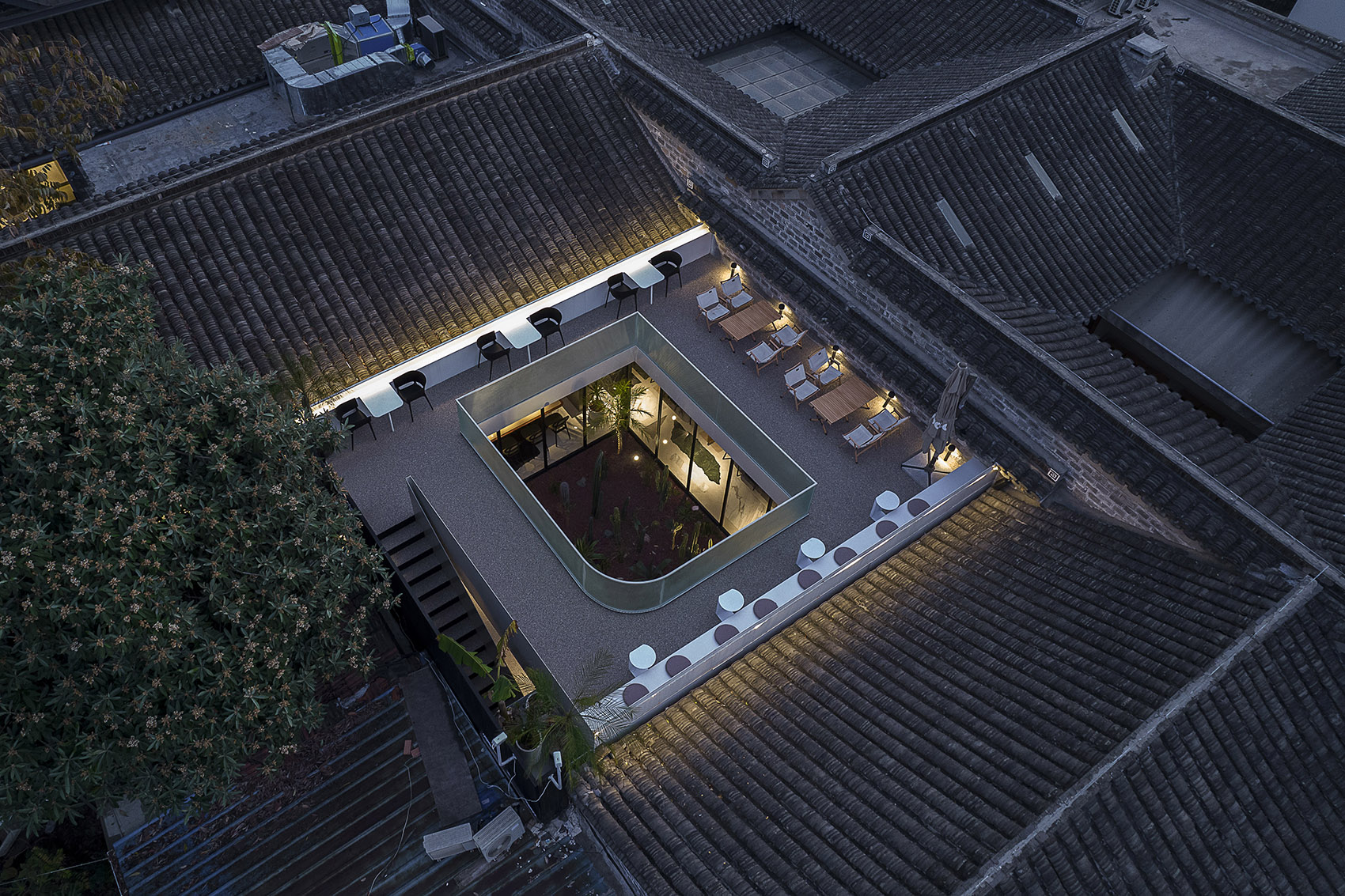 SWOOP Coffee and Taixi Restaurant, China by Hangzhou Guantang Interior ...