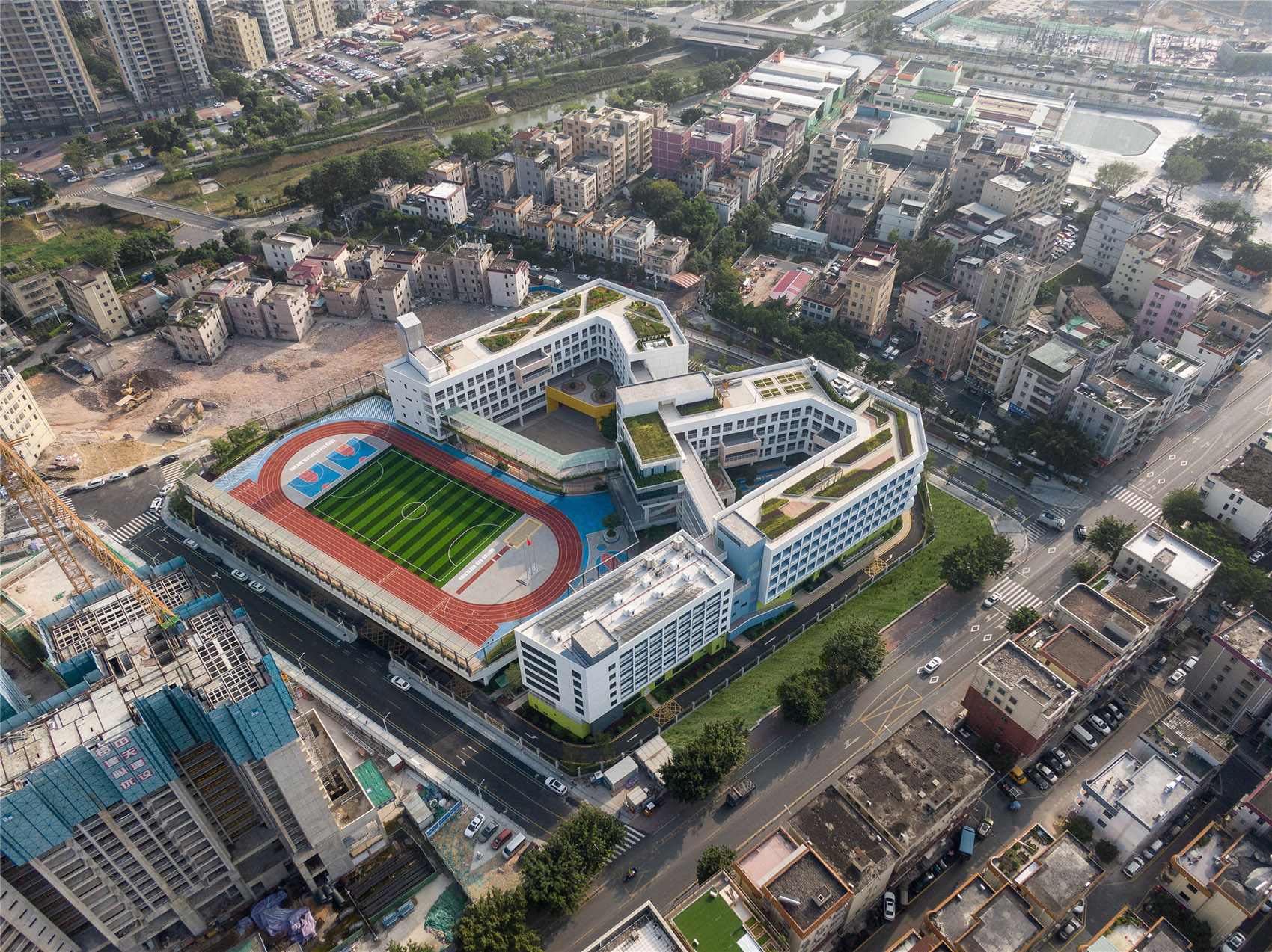 Shenzhen Pingshan Rixin Primary School, China by CMAD Architects - 谷德设计网
