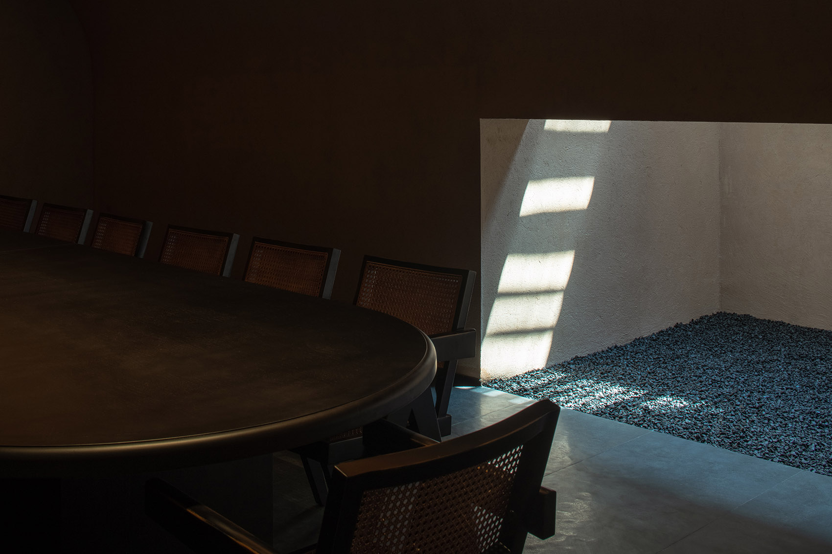 FLOWING LIGHT & SHADOW by Fuzhou Lingzhu Design Decoration Co., Ltd ...