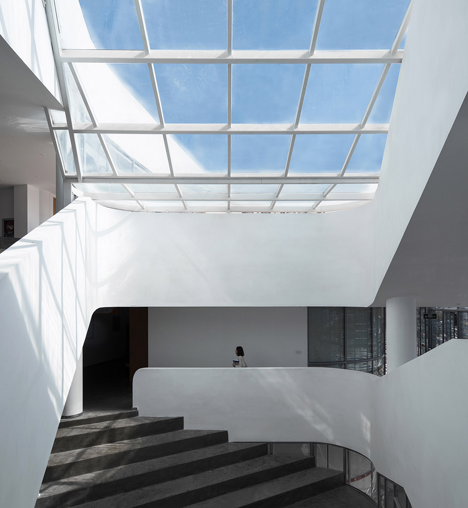 Yancheng Foreign Language School Innovation Center, Jiangsu, China by ...