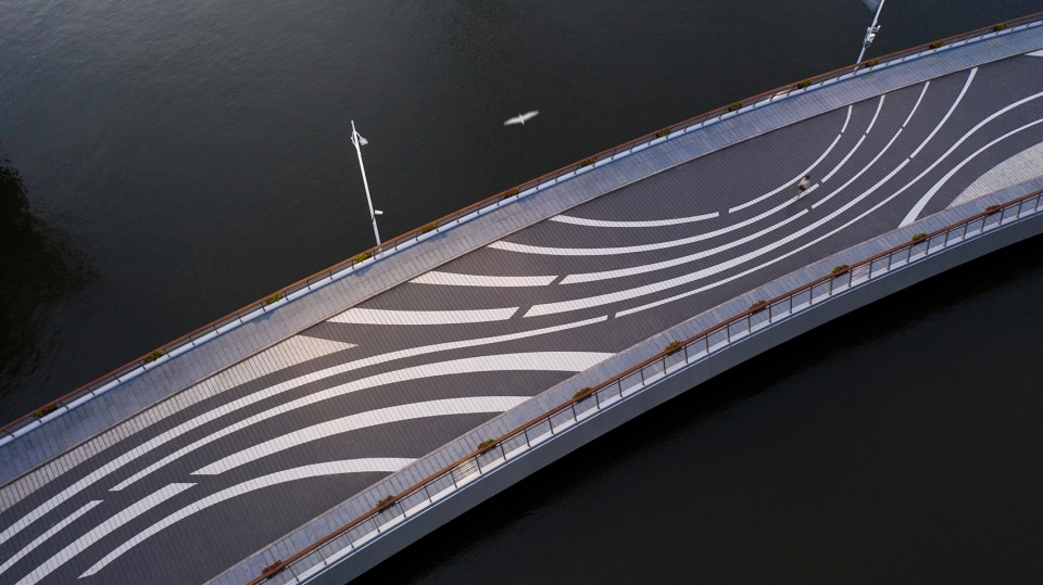 Haixin Bridge North Bank landscape upgrade project, Guangzhou, China by ...