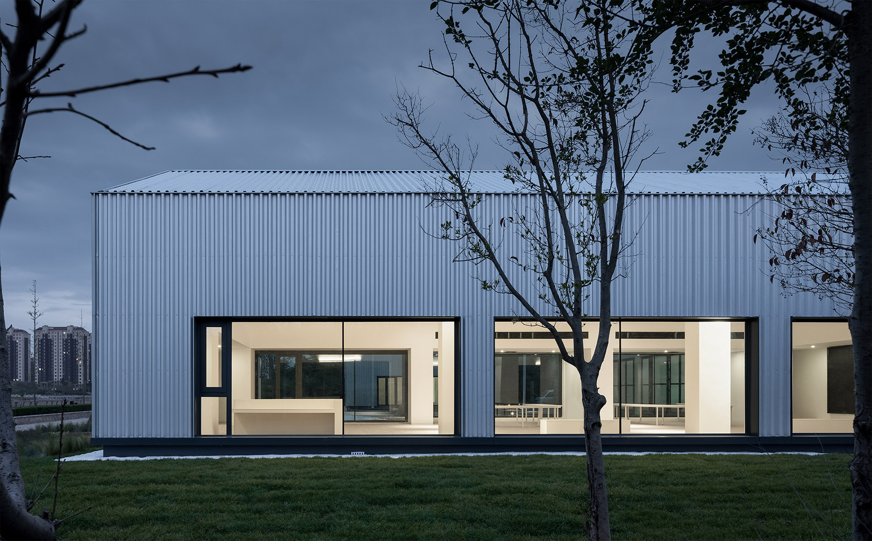 Auxiliary Building Renovation along Zhu River, China by Xband ...