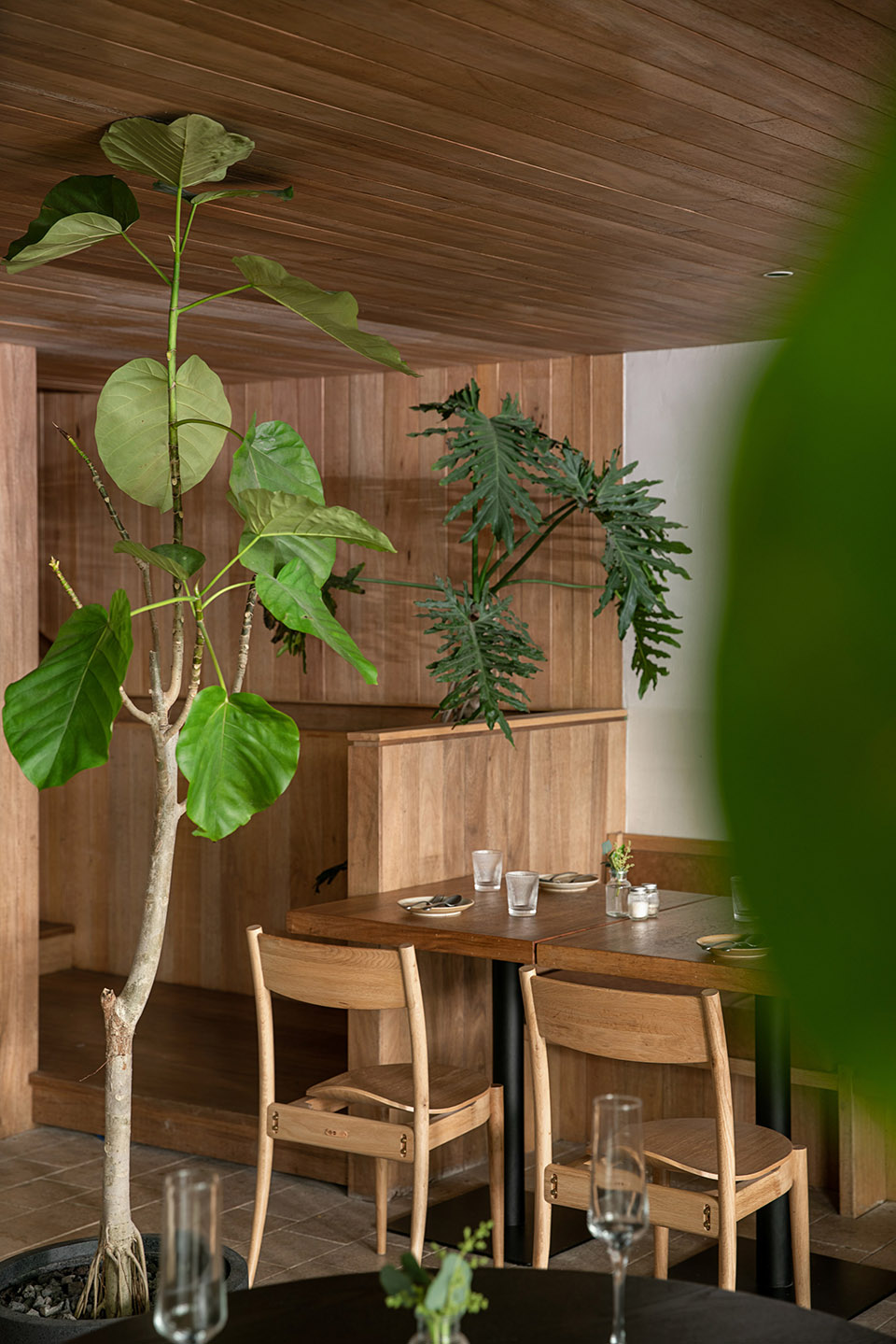 Glass&Plate, China by Geemo Design - 谷德设计网