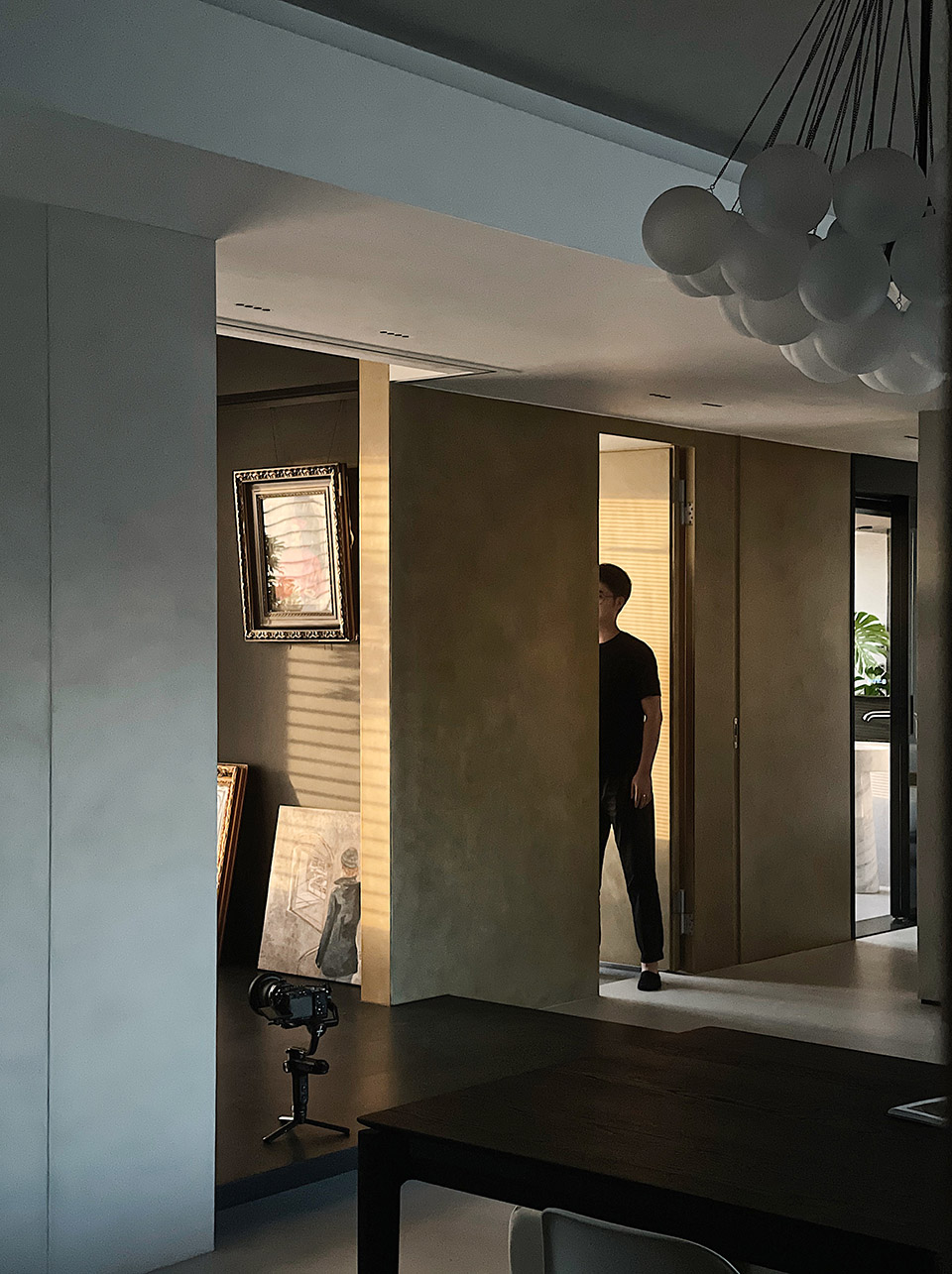 Light and Shadow in Overlapping Space, Shenzhen by KINJO DESIGN - 谷德设计网