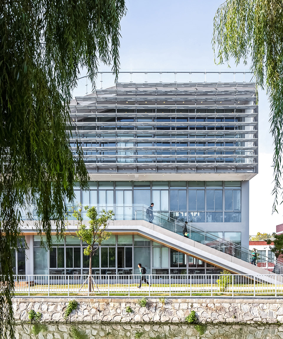Yancheng Foreign Language School Innovation Center, Jiangsu, China by ...