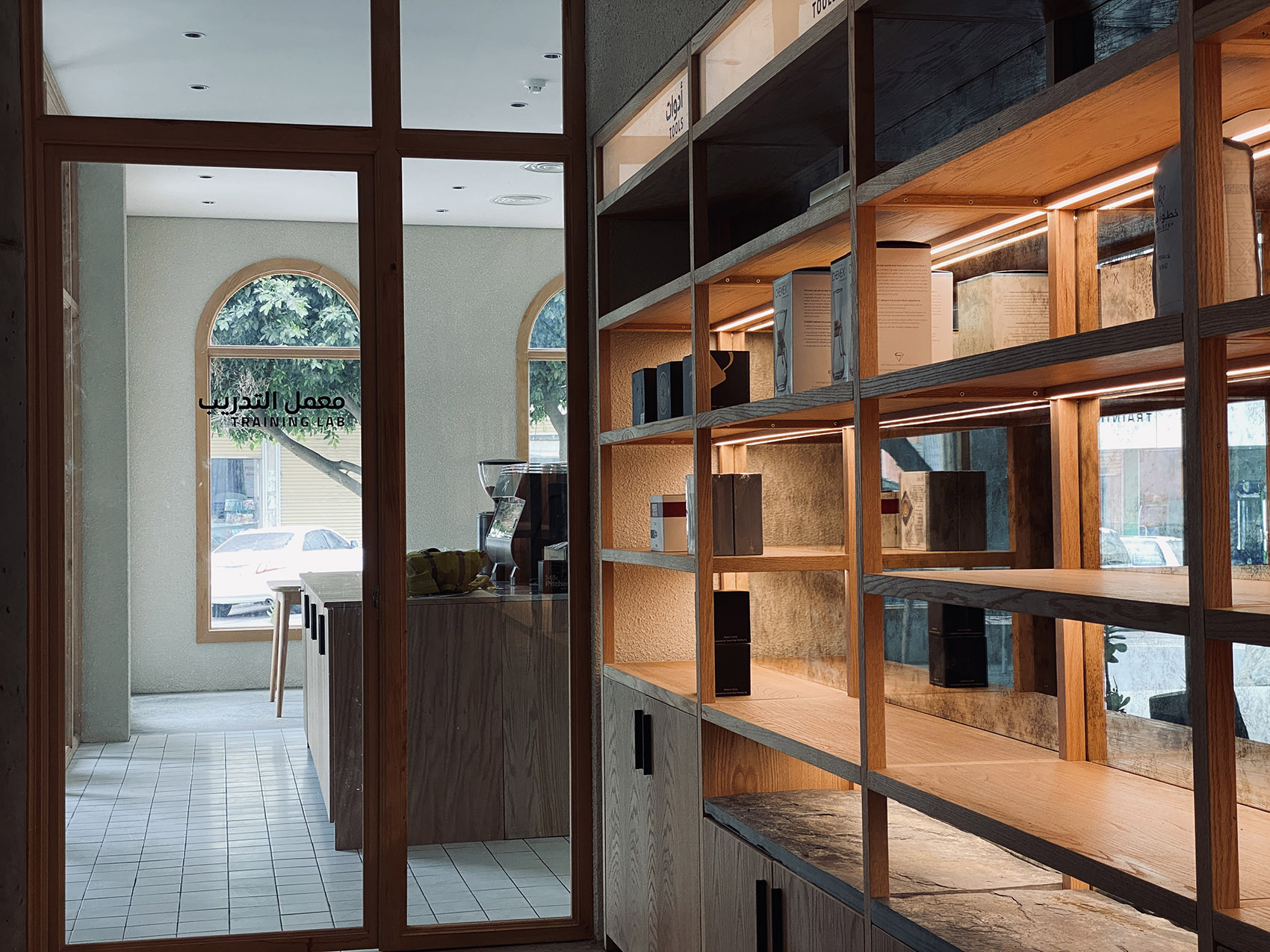 Camel Step Coffee Roasters Shop by Faris Alosaimi - 谷德设计网