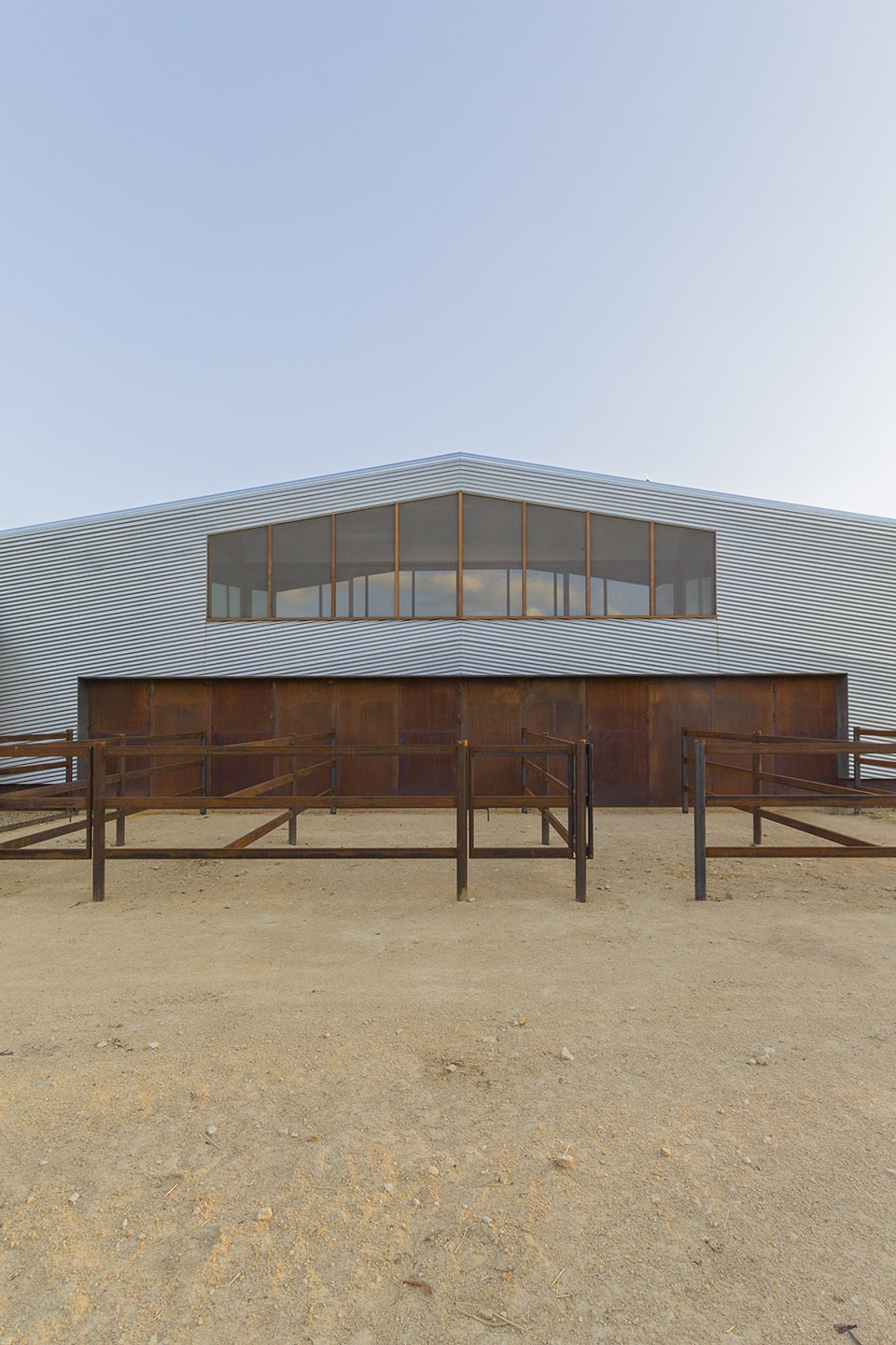 Crackenback Stables by Bellevarde Constructions - 谷德设计网