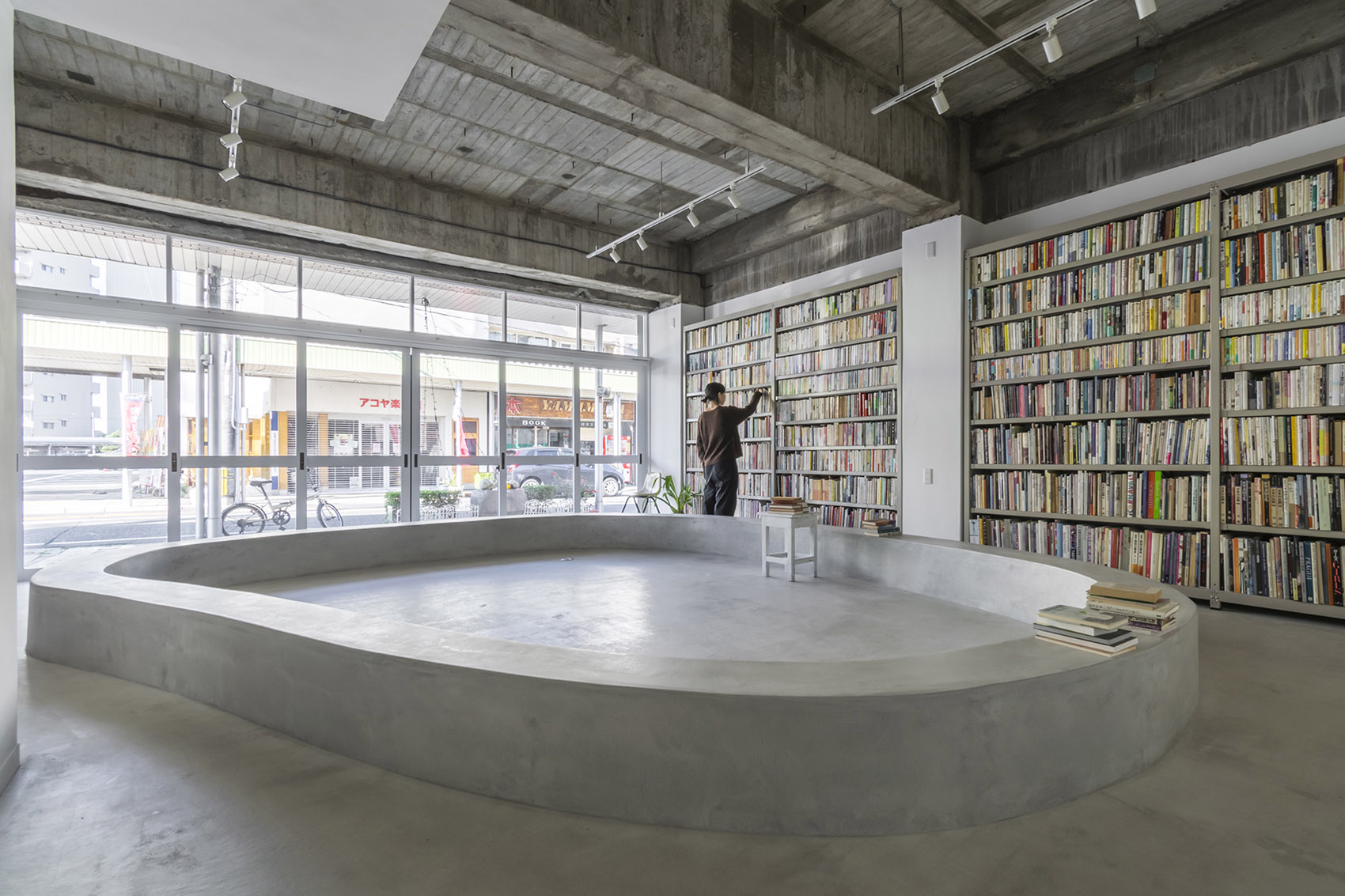 House with a Small Library, Japan by Hiroshi Kinoshita and Associates ...
