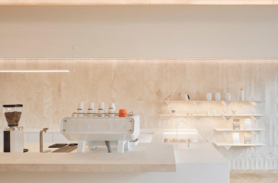 Milky’s Cloud Room by Full Fat Design - 谷德设计网