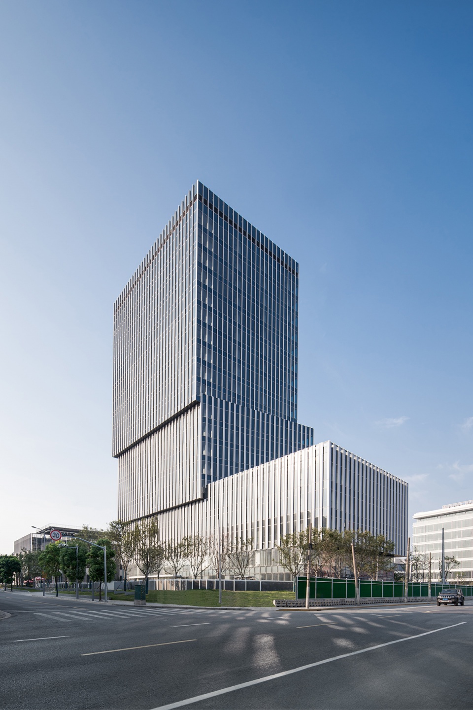 Shanghai China Enterprise Riverside Wisdom Plaza by HPP Architects - 谷德设计网