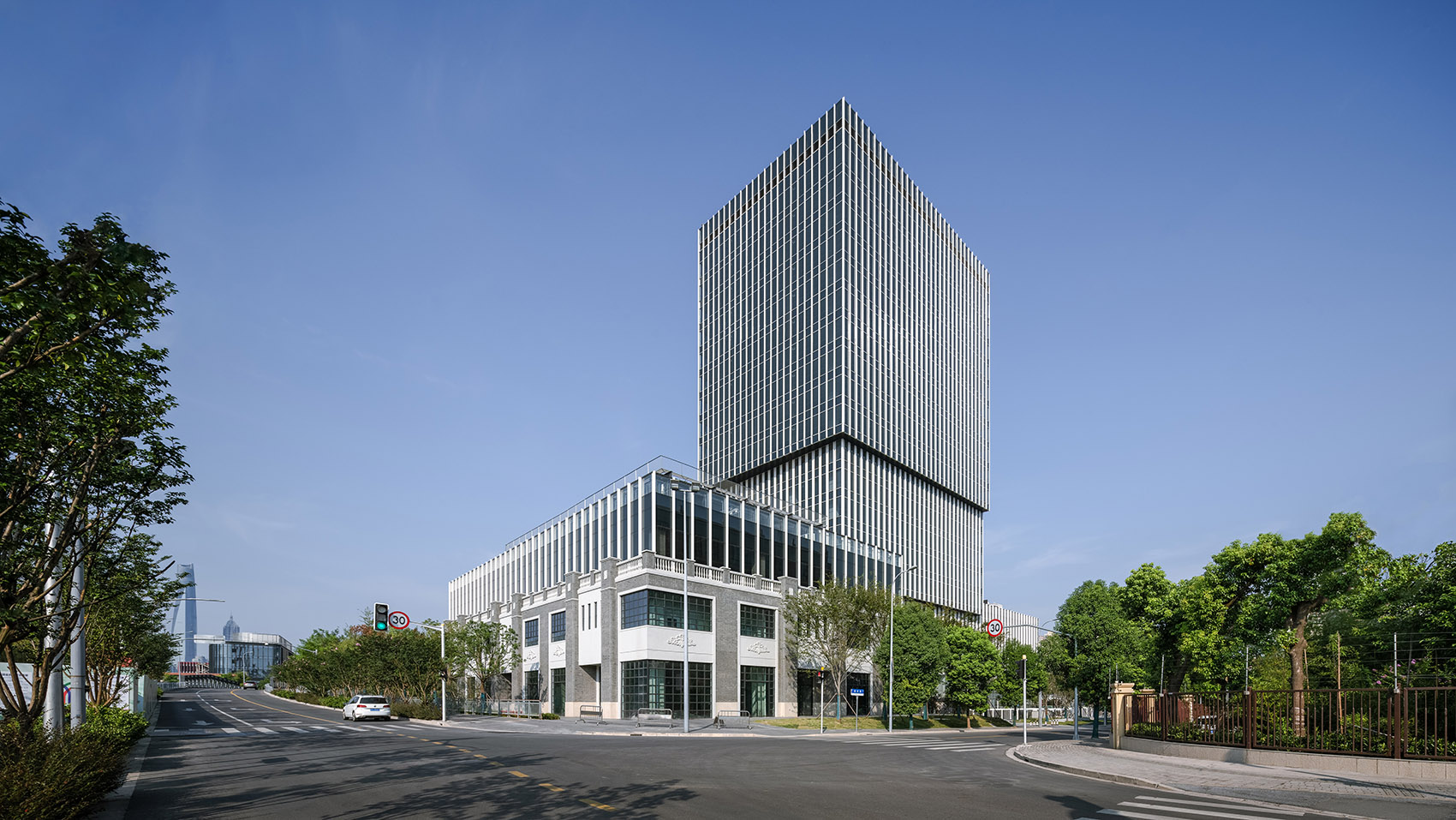 Shanghai China Enterprise Riverside Wisdom Plaza by HPP Architects - 谷德设计网