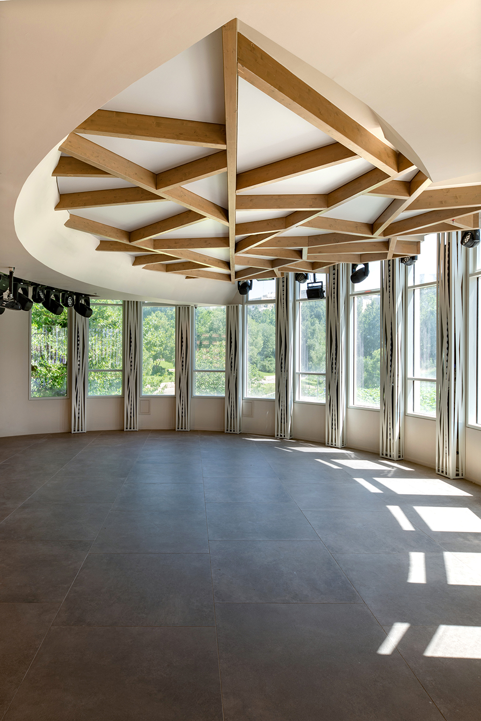 Botanical Garden Event Center by Matti Rosenshine Architects - 谷德设计网