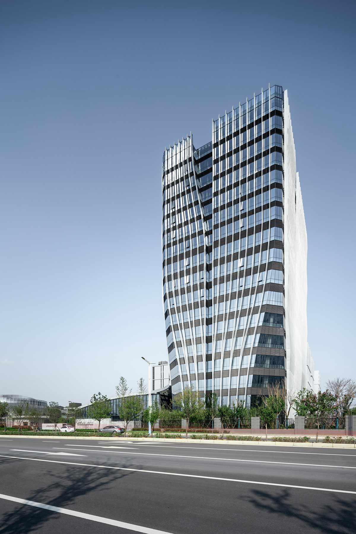 Zhengzhou Linkong Biopharmaceutical Park by WSP ARCHITECTS - 谷德设计网