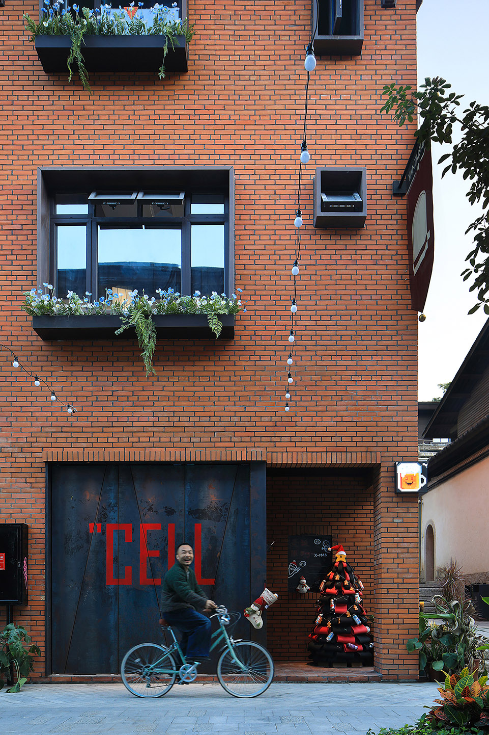 Yantai Mountain Commercial Streetscape Design by Fun Connection - 谷德设计网