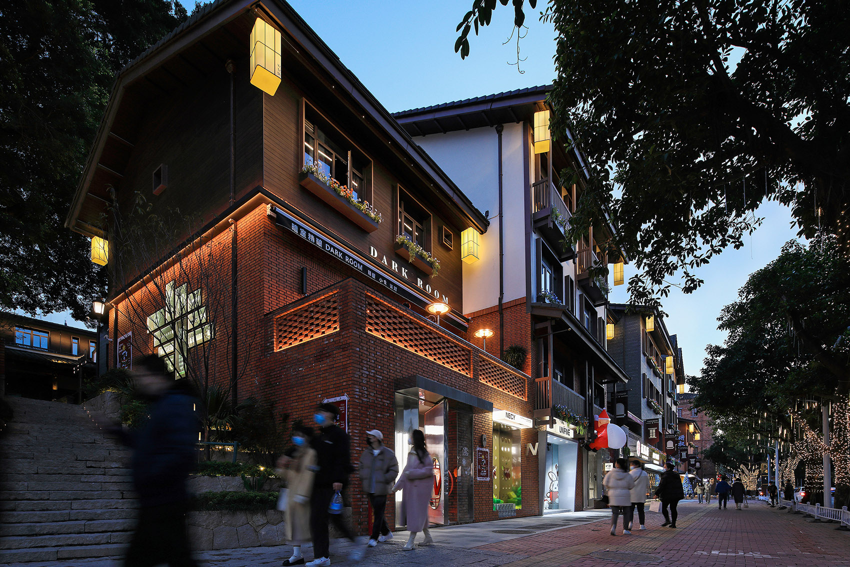 Yantai Mountain Commercial Streetscape Design by Fun Connection - 谷德设计网