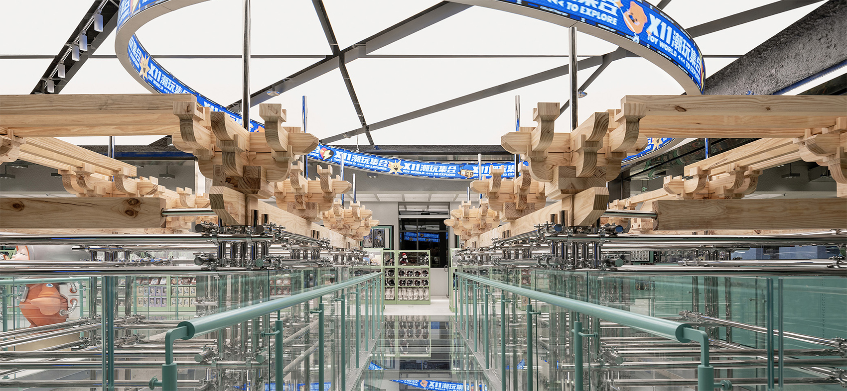 X11 Flagship Store (Incity Mega, Wenzhou, China) by BloomDesign - 谷德设计网