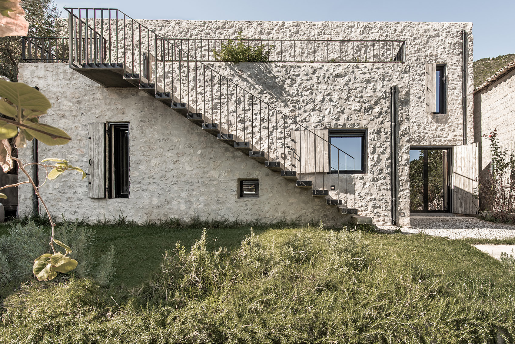 Peloponnese Rural House by Architectural Studio Ivana Lukovic - 谷德设计网