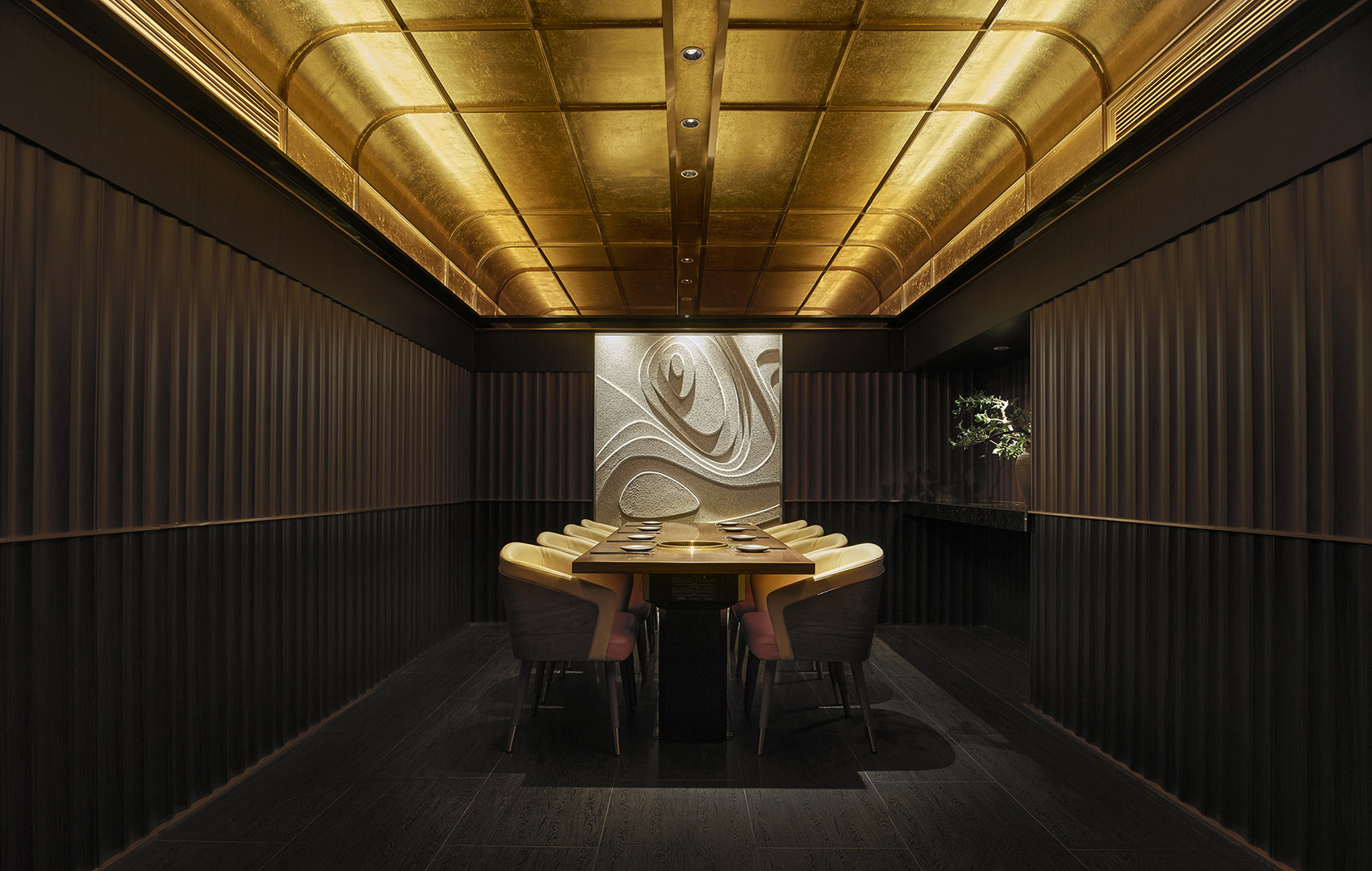 DAIMUYAKINIKU, China by okamoto deguchi design - 谷德设计网