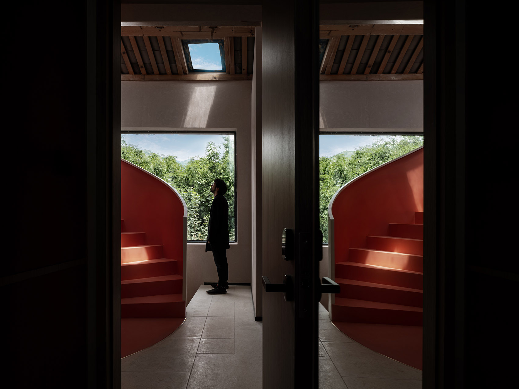 The Tree & Villa by the Erhai Lake, China by Fusion Design - 谷德设计网