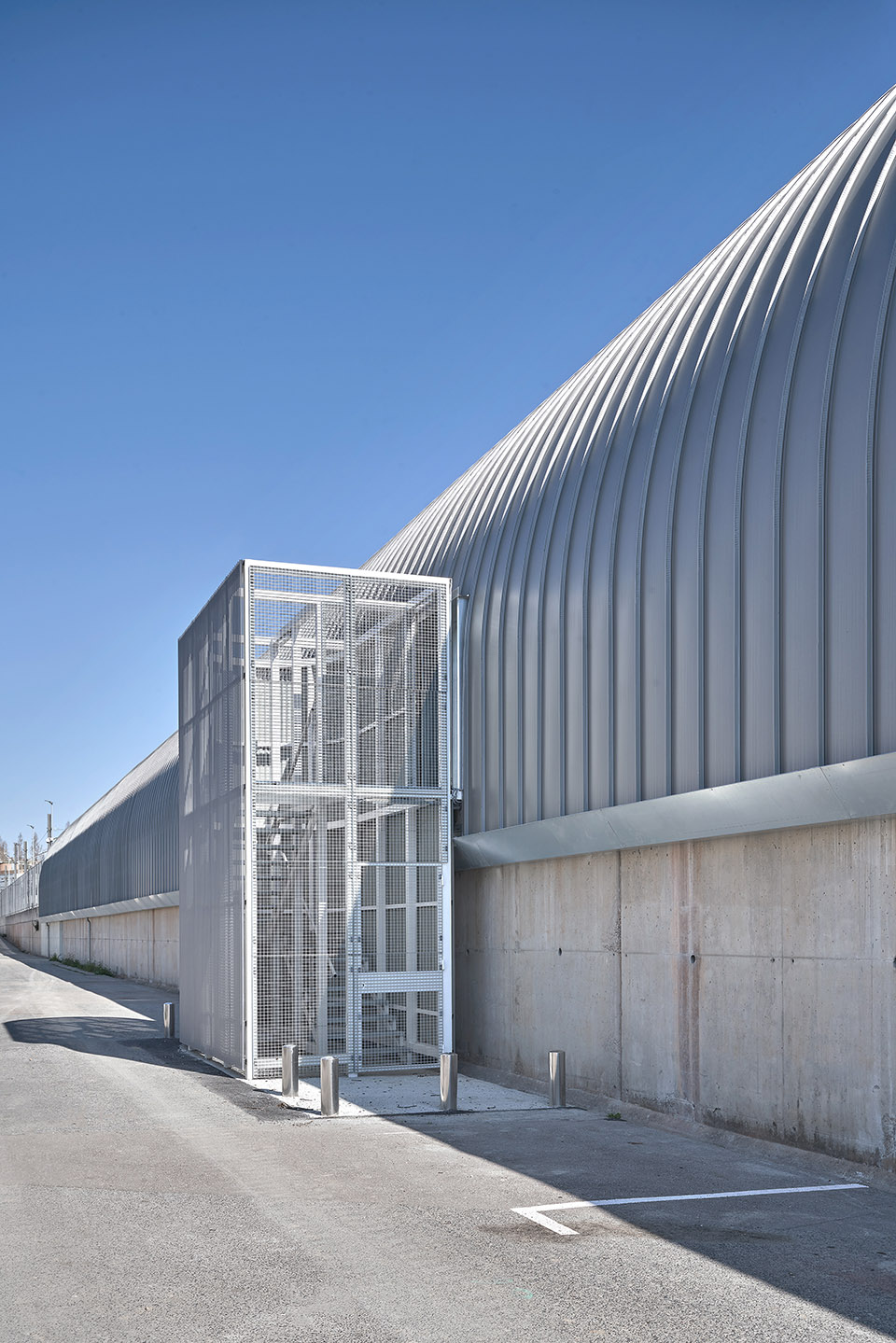 Warehouse/Museum of Historical Material FGC by AMOO + Mora Sanvisens ...