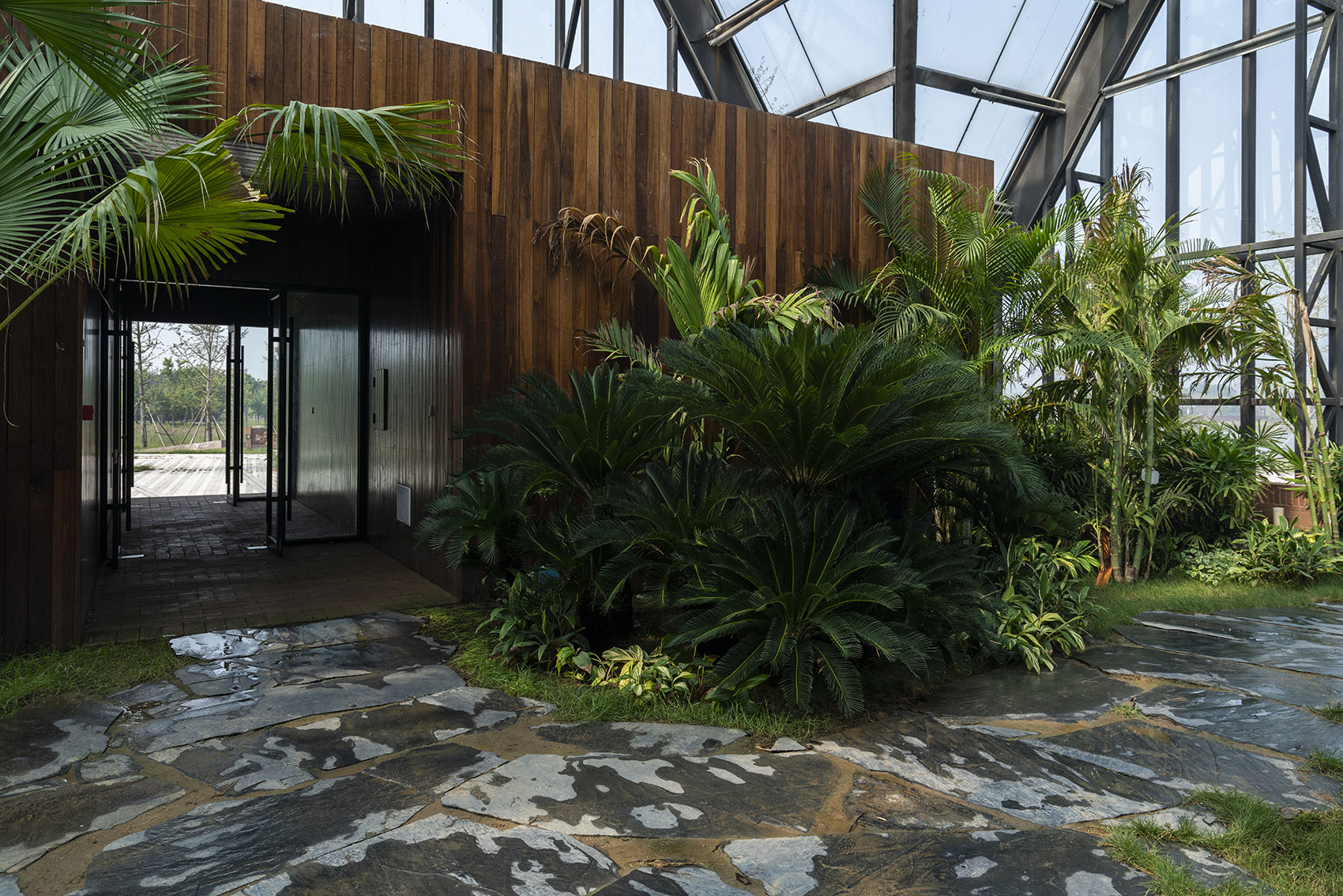 Hengshui Botanical Garden Greenhouse Exhibition Hall, China by Interval ...