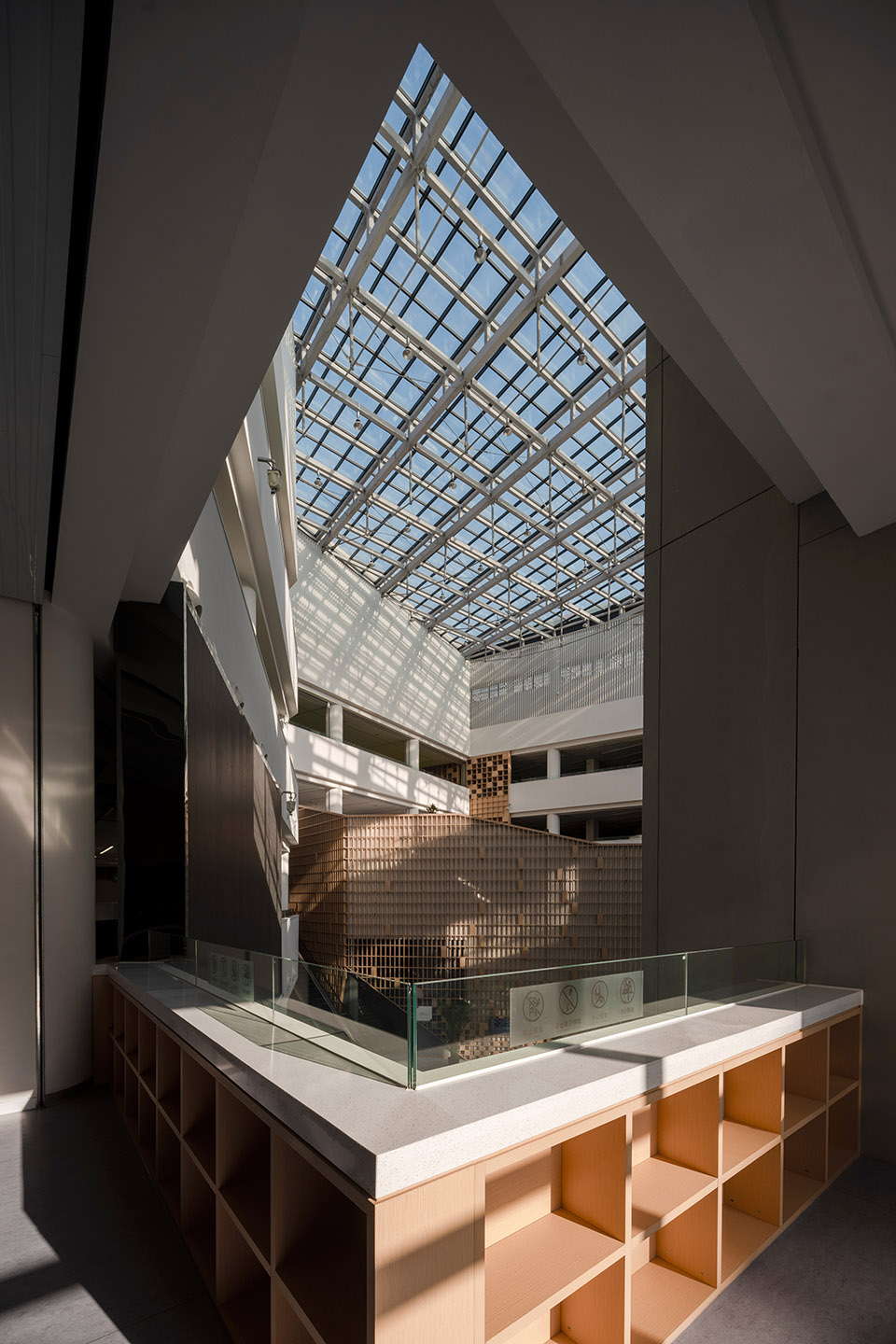 Zhangjiakou Library, China by TanzoSpace Design Office - 谷德设计网