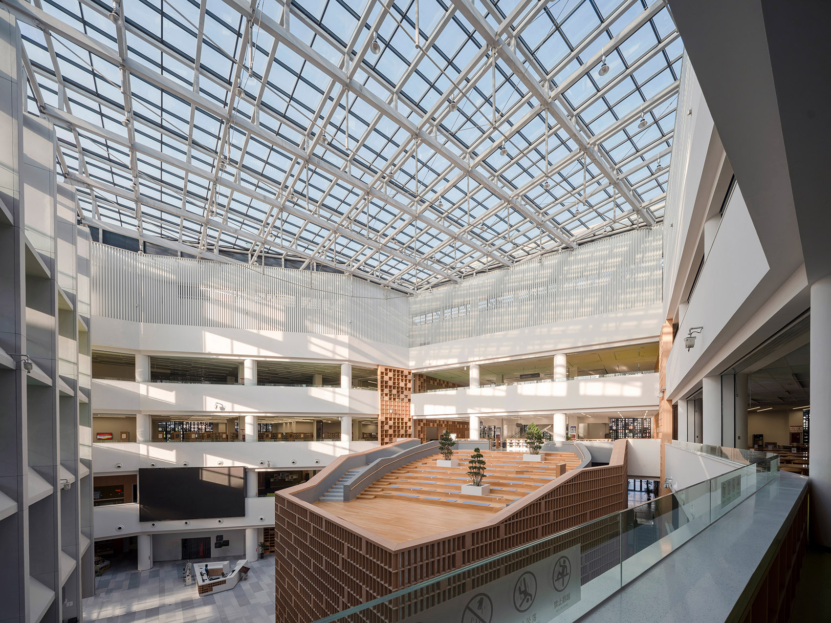 Zhangjiakou Library, China by TanzoSpace Design Office - 谷德设计网