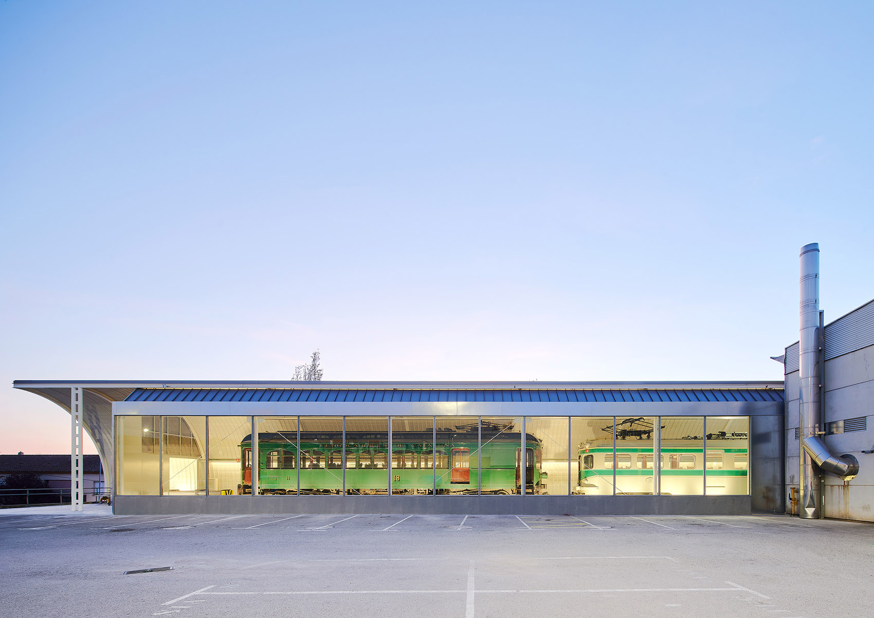 Warehouse/Museum of Historical Material FGC by AMOO + Mora Sanvisens ...