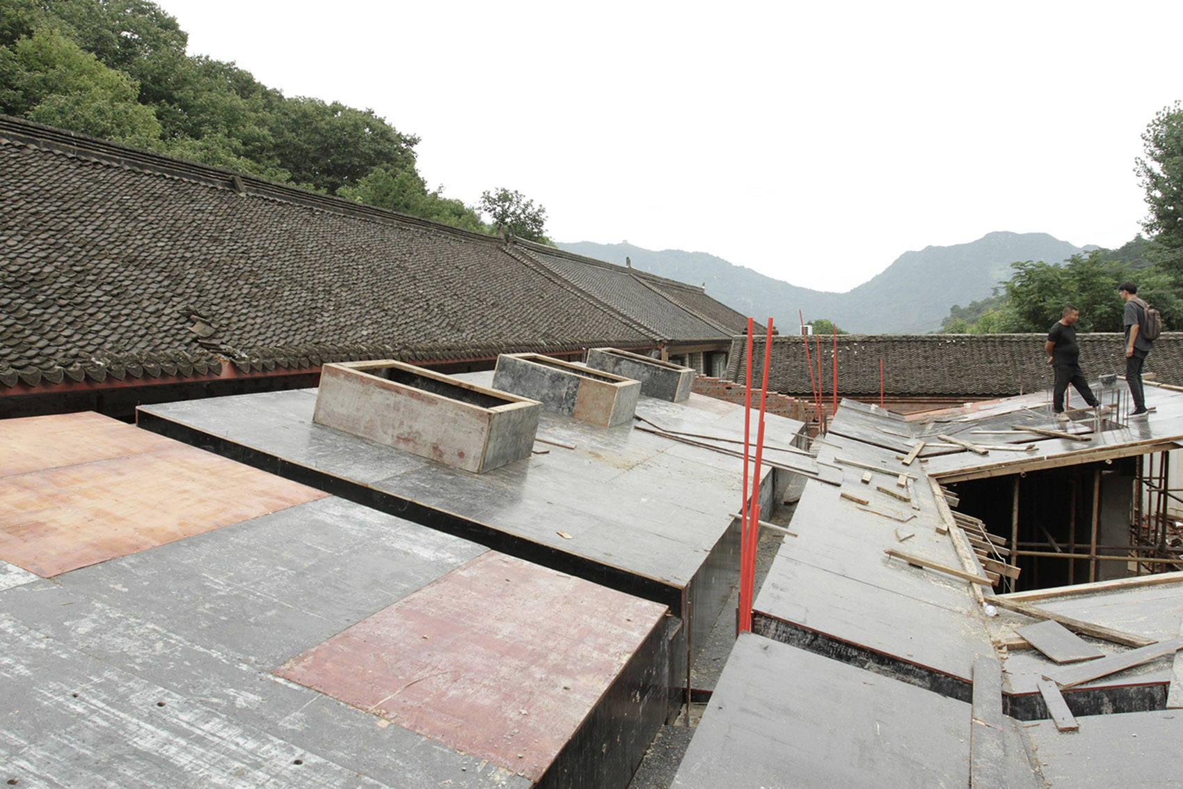 The Roof House, Beijing by guò bàn ér - 谷德设计网