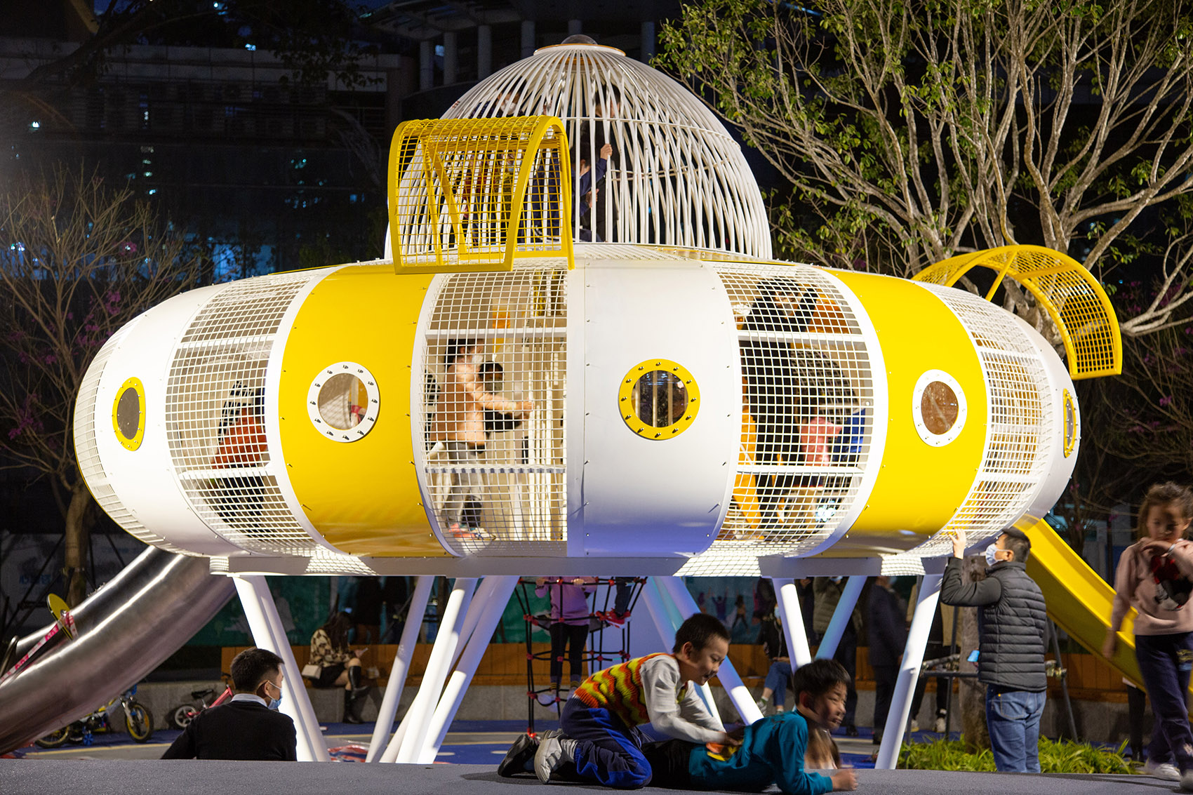 Landscape design of Shangbu Green Corridor Park, Shenzhen, China by ...