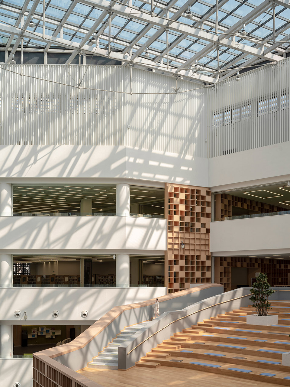 Zhangjiakou Library, China by TanzoSpace Design Office - 谷德设计网