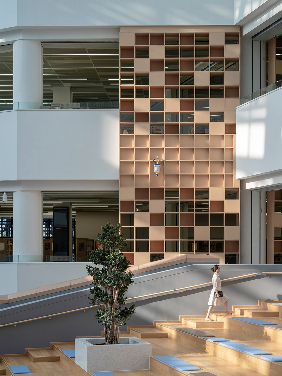 Zhangjiakou Library, China by TanzoSpace Design Office - 谷德设计网