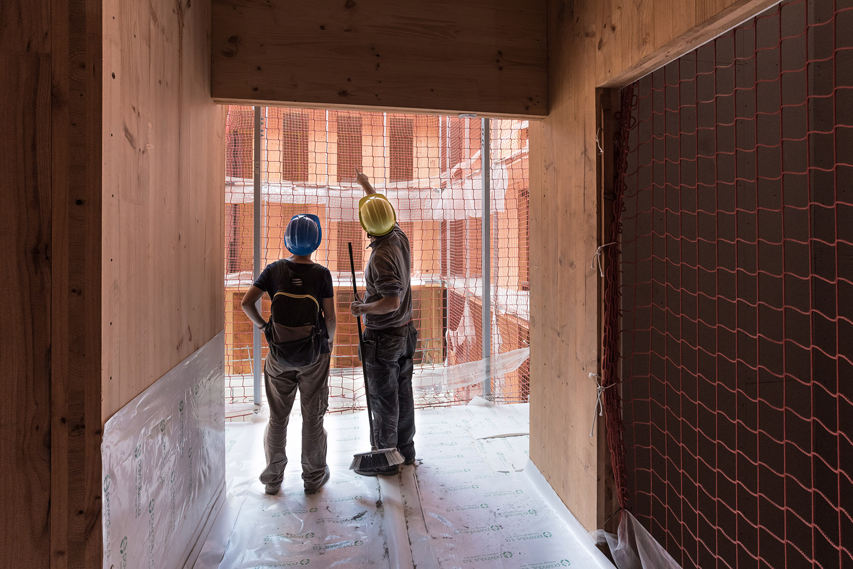 La Borda Housing Cooperative by Lacol - 谷德设计网