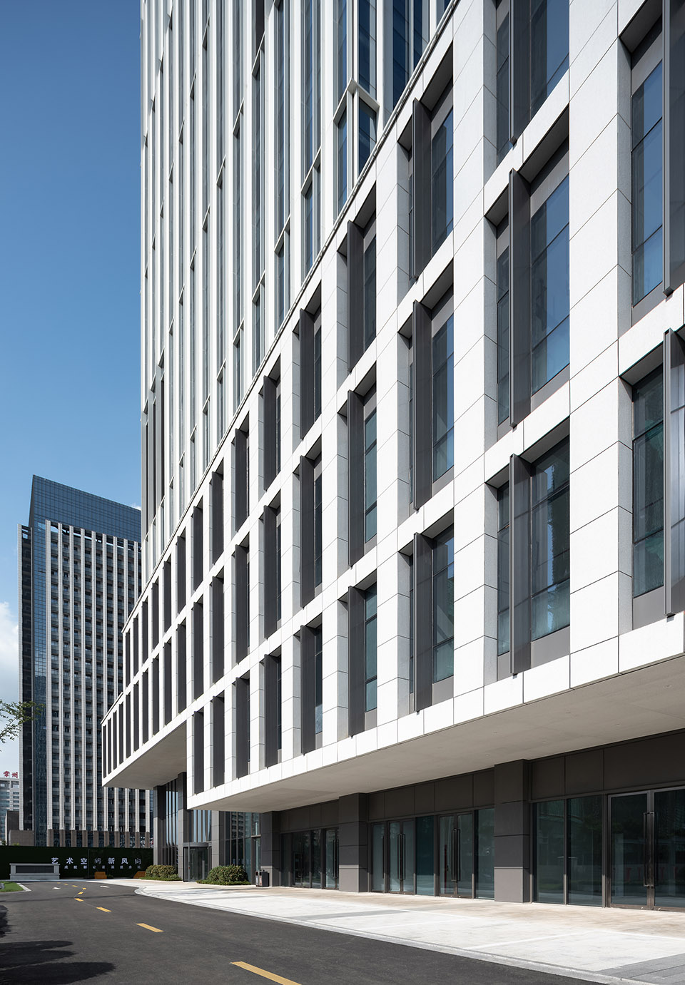 Lvchuang building, China by GEN Architects - 谷德设计网
