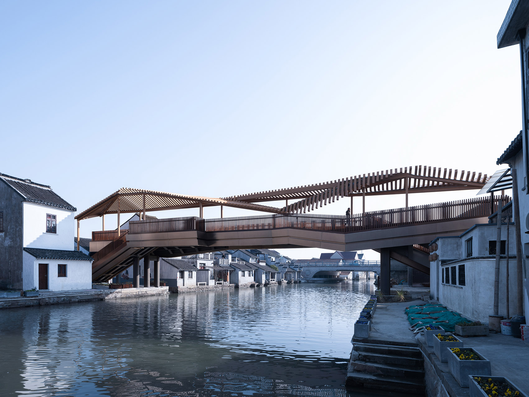 “Fold” and “Curve” Bridges in Changshu by Shenzhen Huahui Design X ...